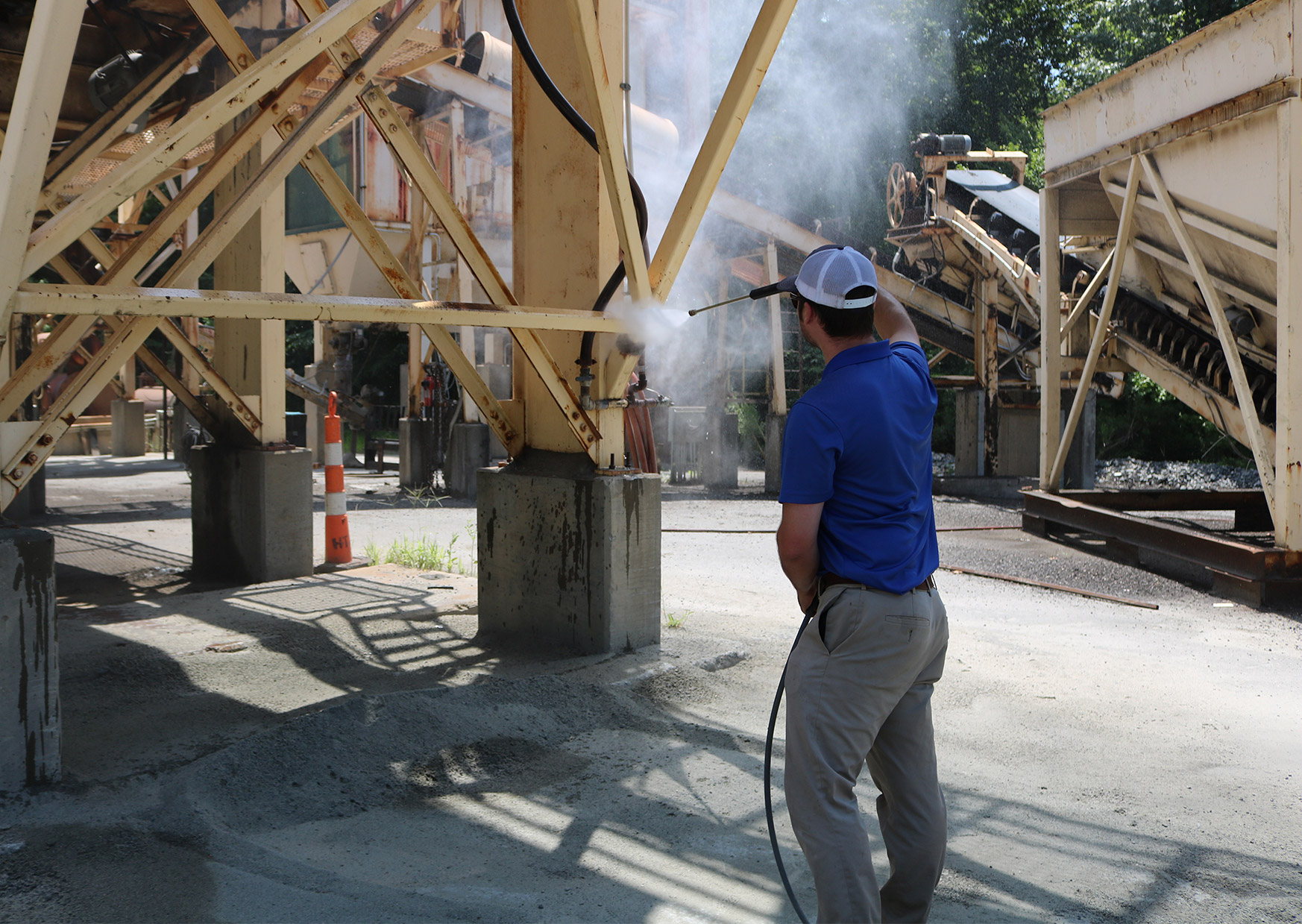 Commercial Pressure Washing | EZ Wash Pressure Washing