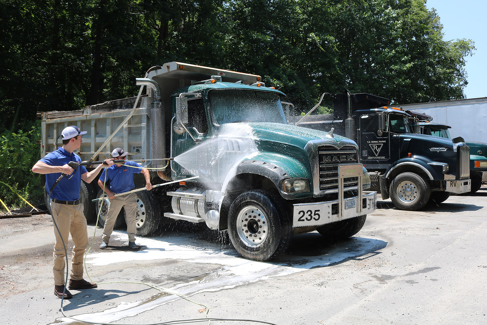 Mobile Truck Washing | EZ Wash Pressure Washing